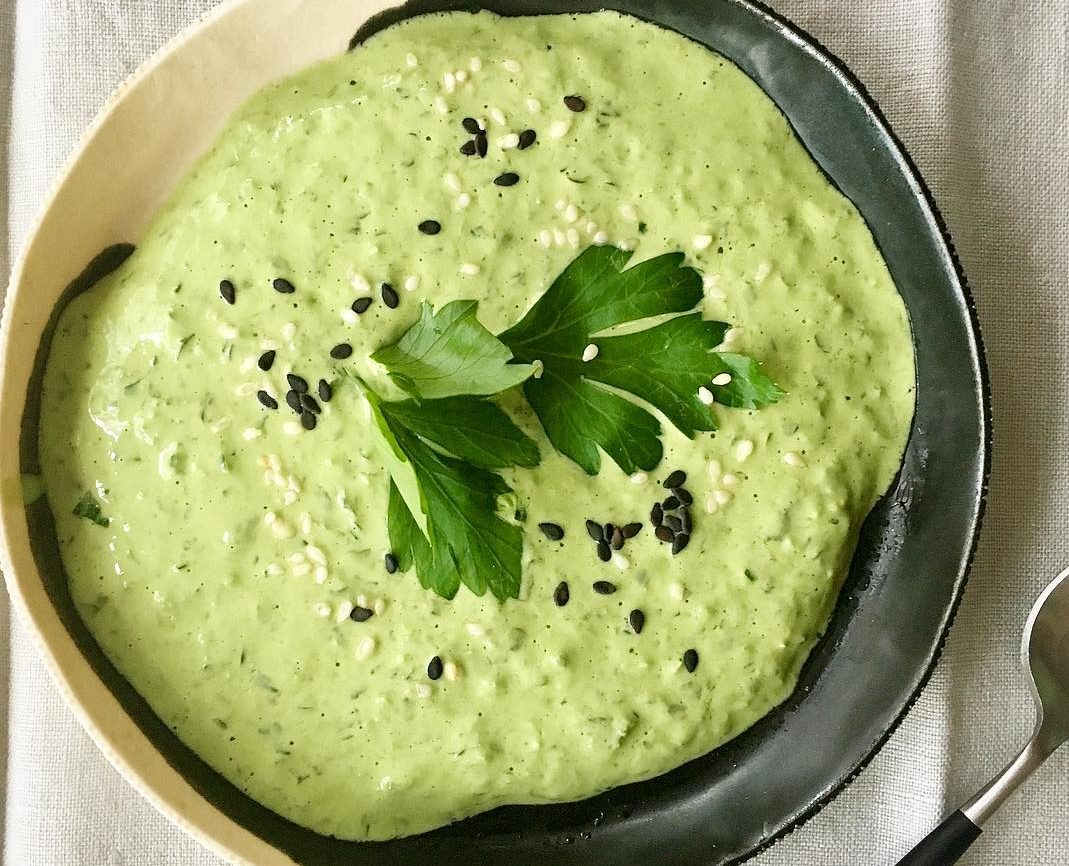 Green Tahini is a Twist on Everyone's Favorite Middle Eastern Sauce ...