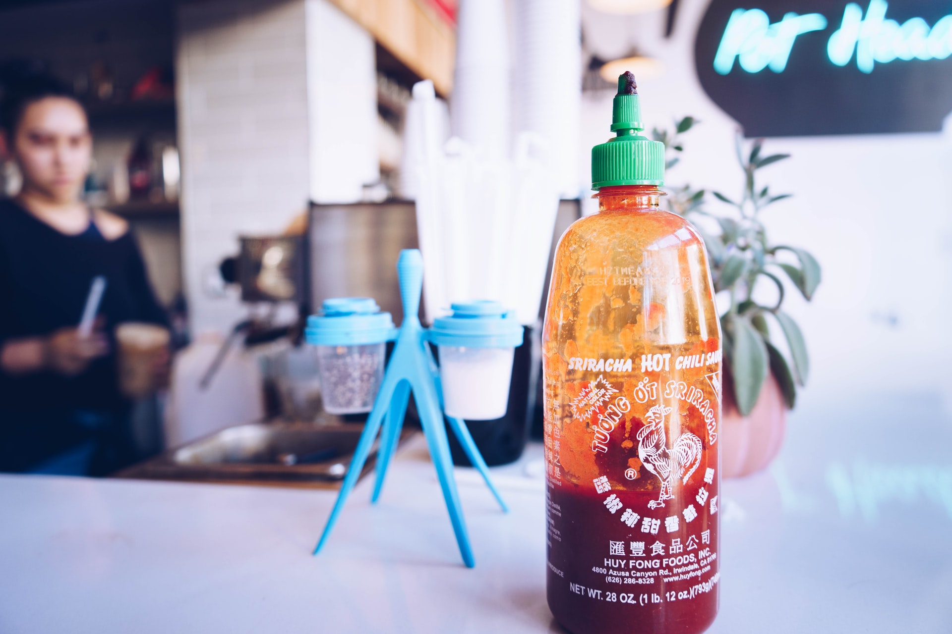 5 Things You Probably Didn't Know About Sriracha - foodisinthehouse.com