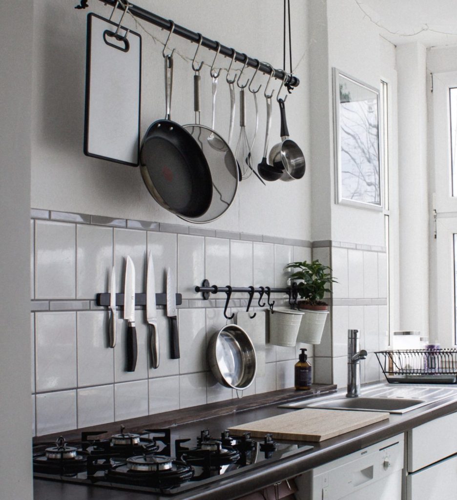 3 Basic Cooking Tools You Need in Your Kitchen - foodisinthehouse.com